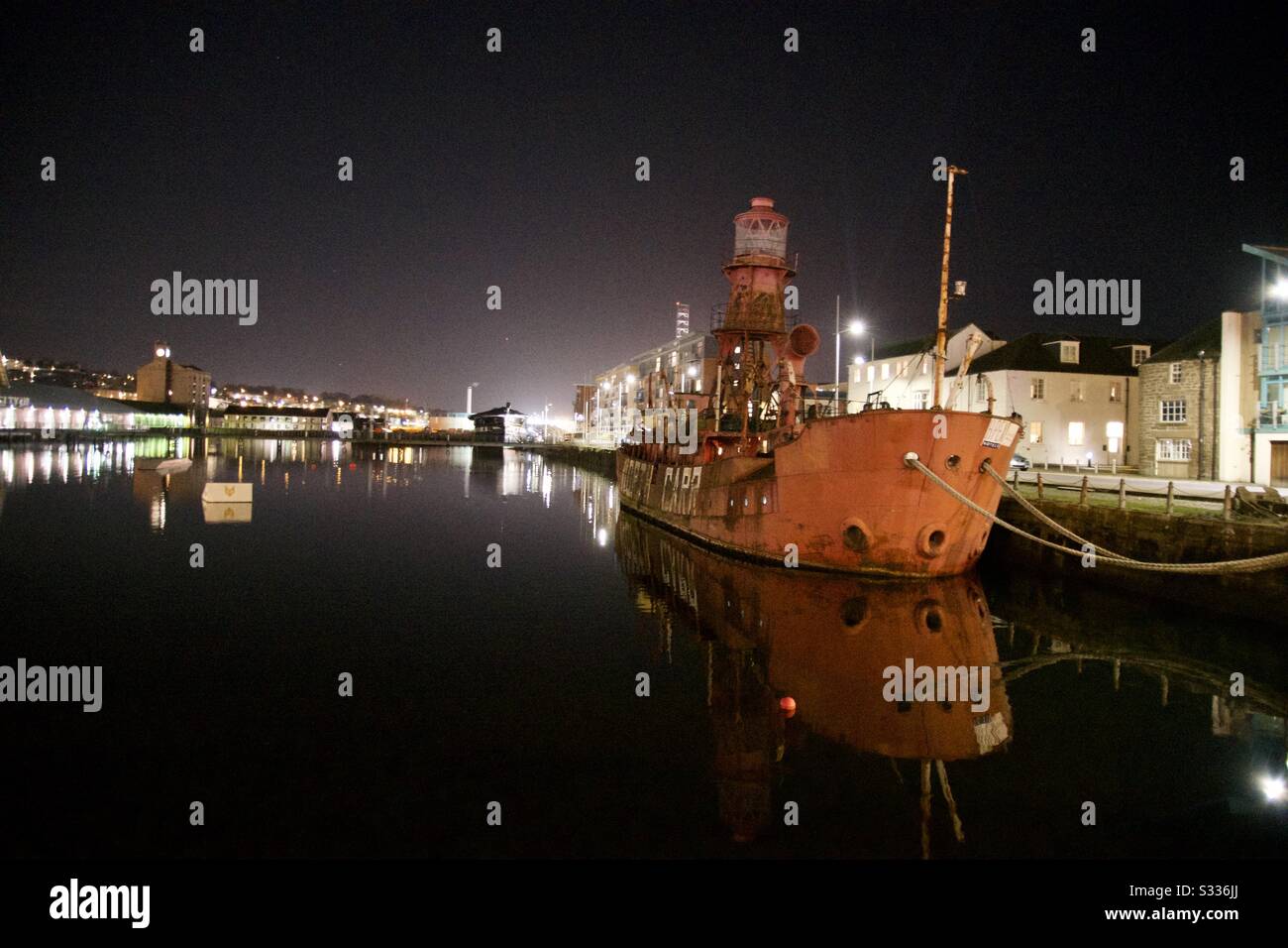 Dundee docks hi-res stock photography and images - Alamy