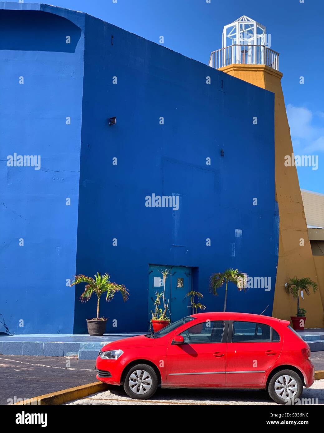Bright colors in Cancun, Hotel Zone, Quintana Roo, Mexico Stock Photo ...