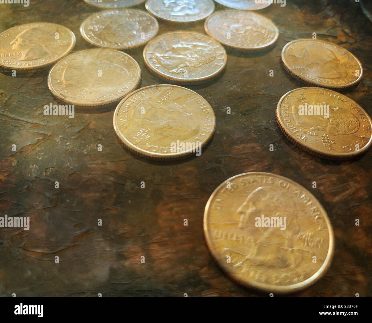 Silver quarters hi-res stock photography and images - Alamy