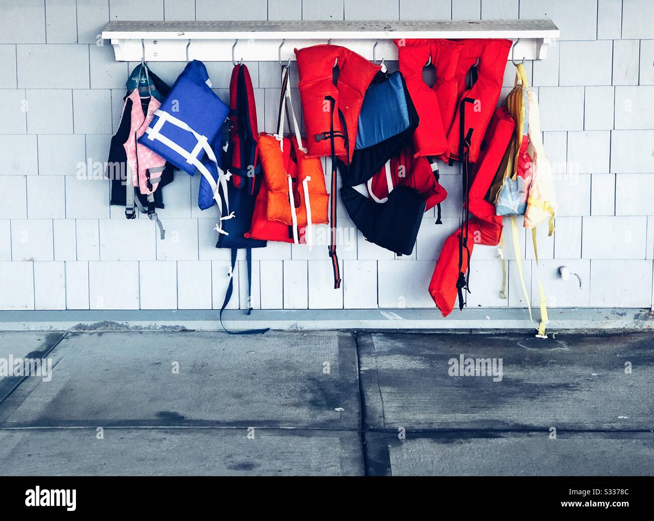 Life jacket loaner station in Tacoma, Washington Stock Photo - Alamy