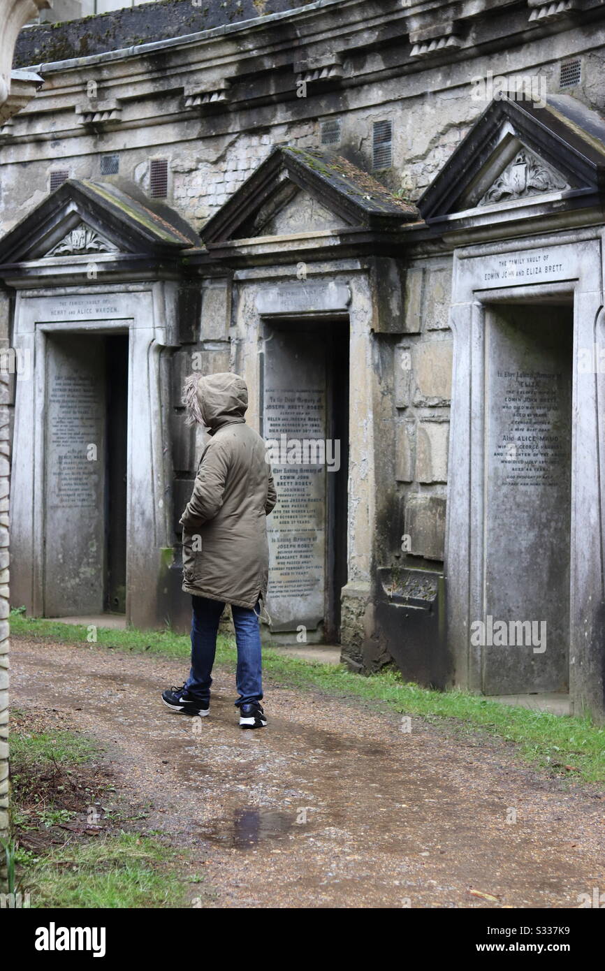 Walking through cemetery hi-res stock photography and images - Alamy