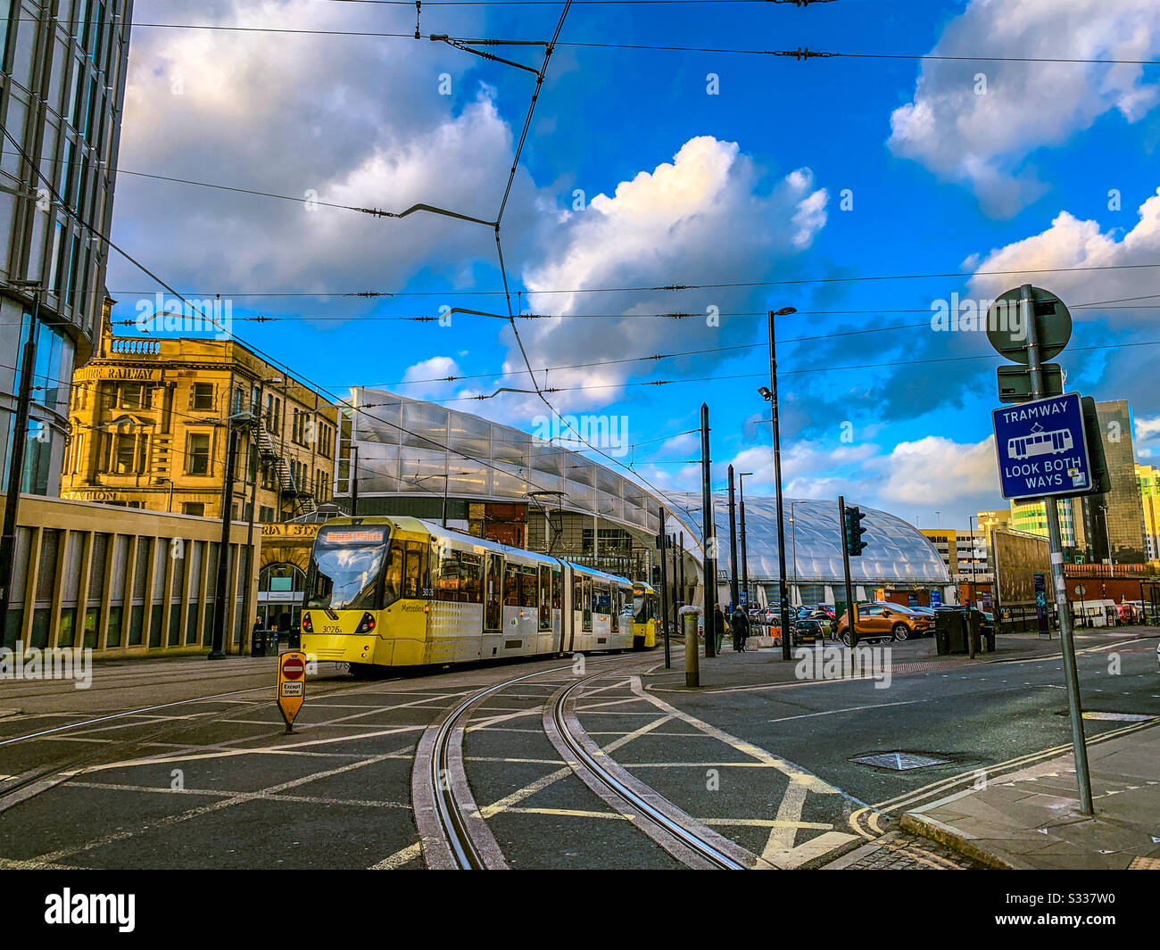 Metrolink tram station hi-res stock photography and images - Alamy