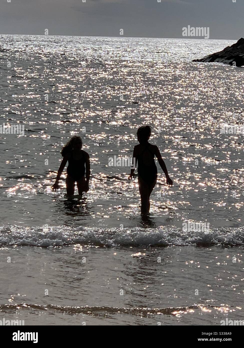 Children of sea hi-res stock photography and images - Alamy