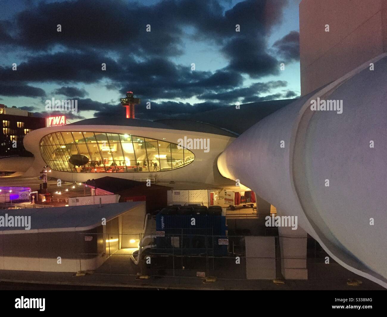 Jfk airport night hi-res stock photography and images - Alamy