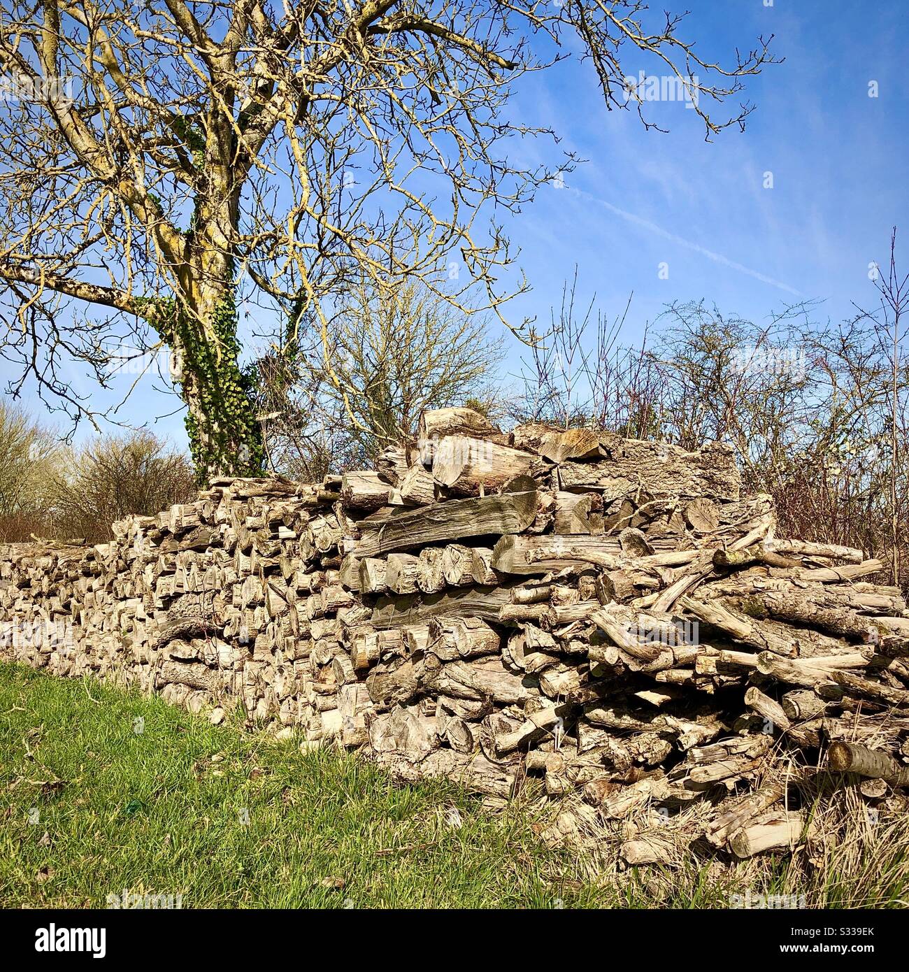 Split france hi-res stock photography and images - Alamy