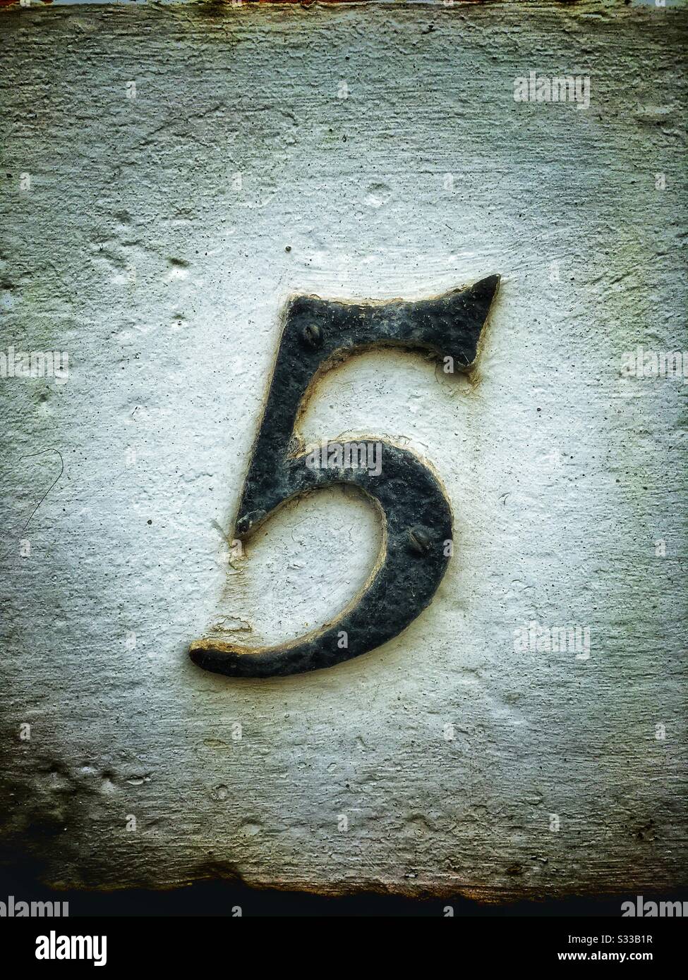 House number 5 Stock Photo - Alamy