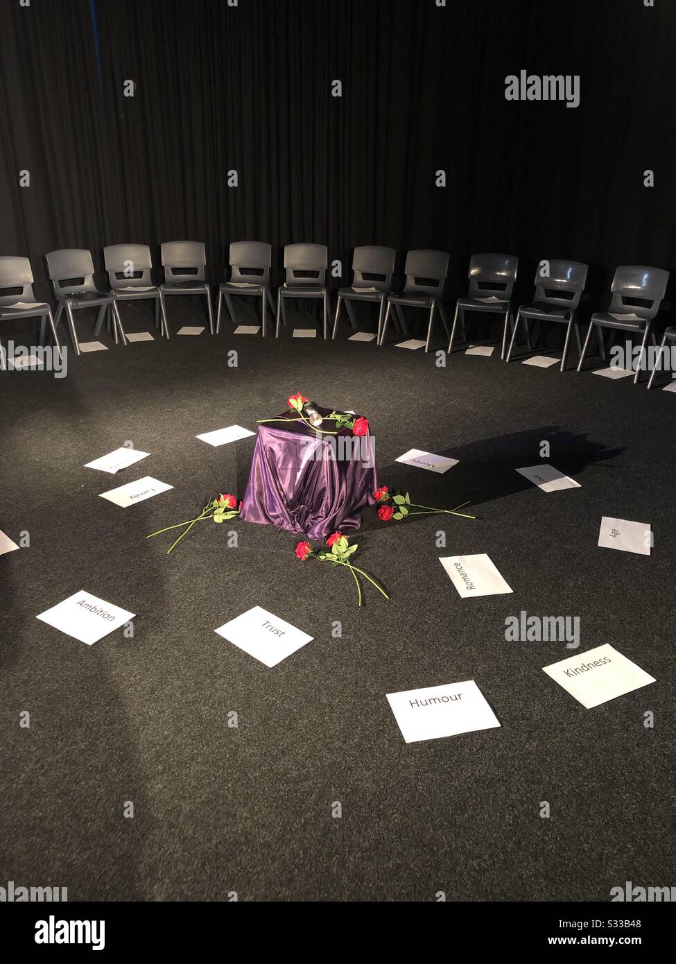 Drama lesson hi-res stock photography and images - Alamy