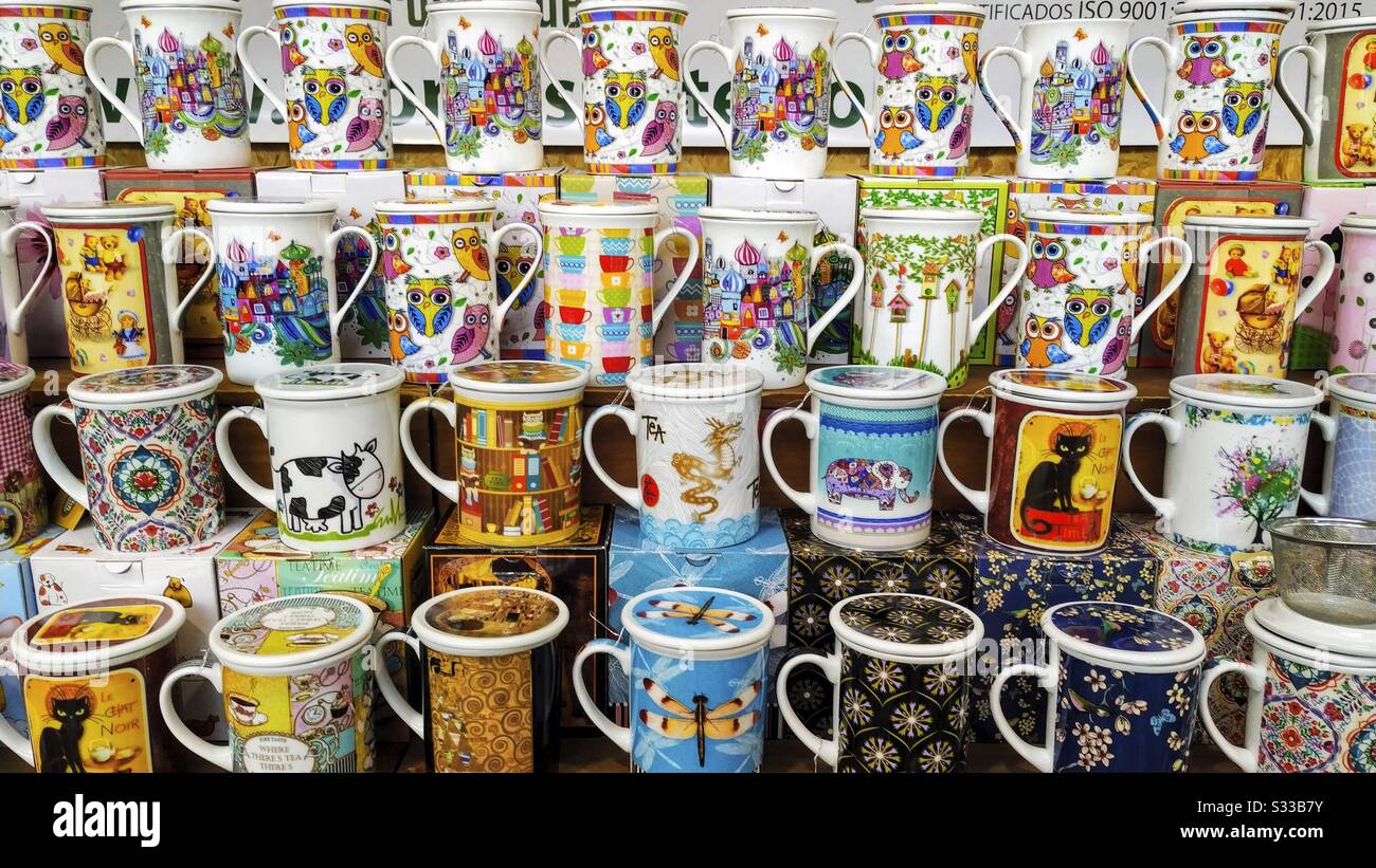 Coloured assorted mugs hi-res stock photography and images - Alamy