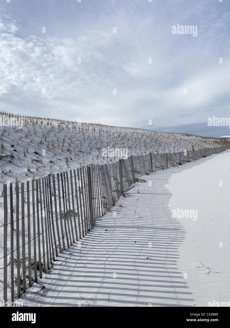 Sand dunes fence hi-res stock photography and images - Alamy