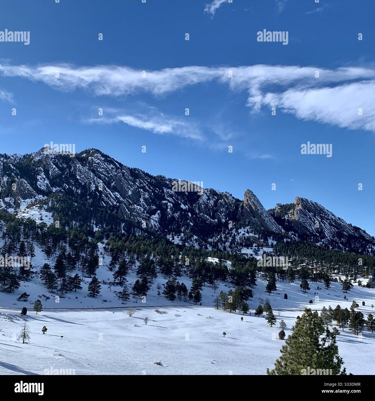 Flat iron mountains hi-res stock photography and images - Alamy
