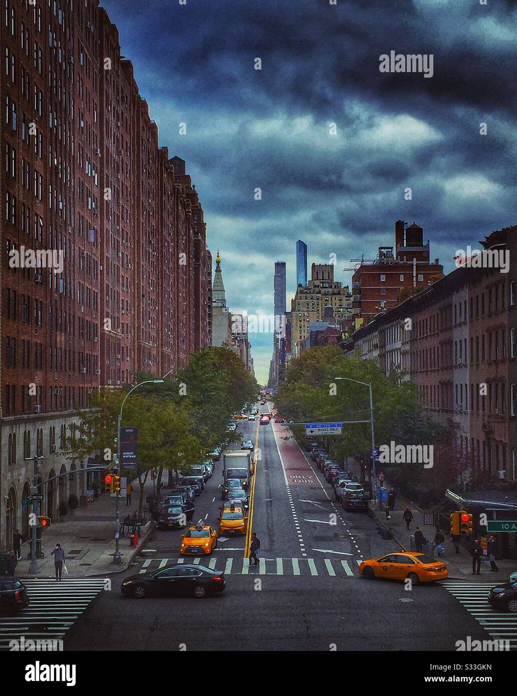 The view of a Chelsea street from the High Line New York Stock Photo ...