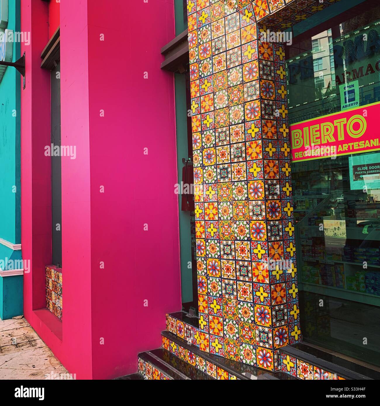 Colorful storefronts, Cancun, Quintana Roo, Mexico Stock Photo - Alamy