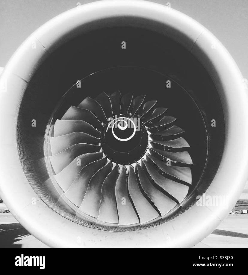 Modern aircraft engine hi-res stock photography and images - Alamy
