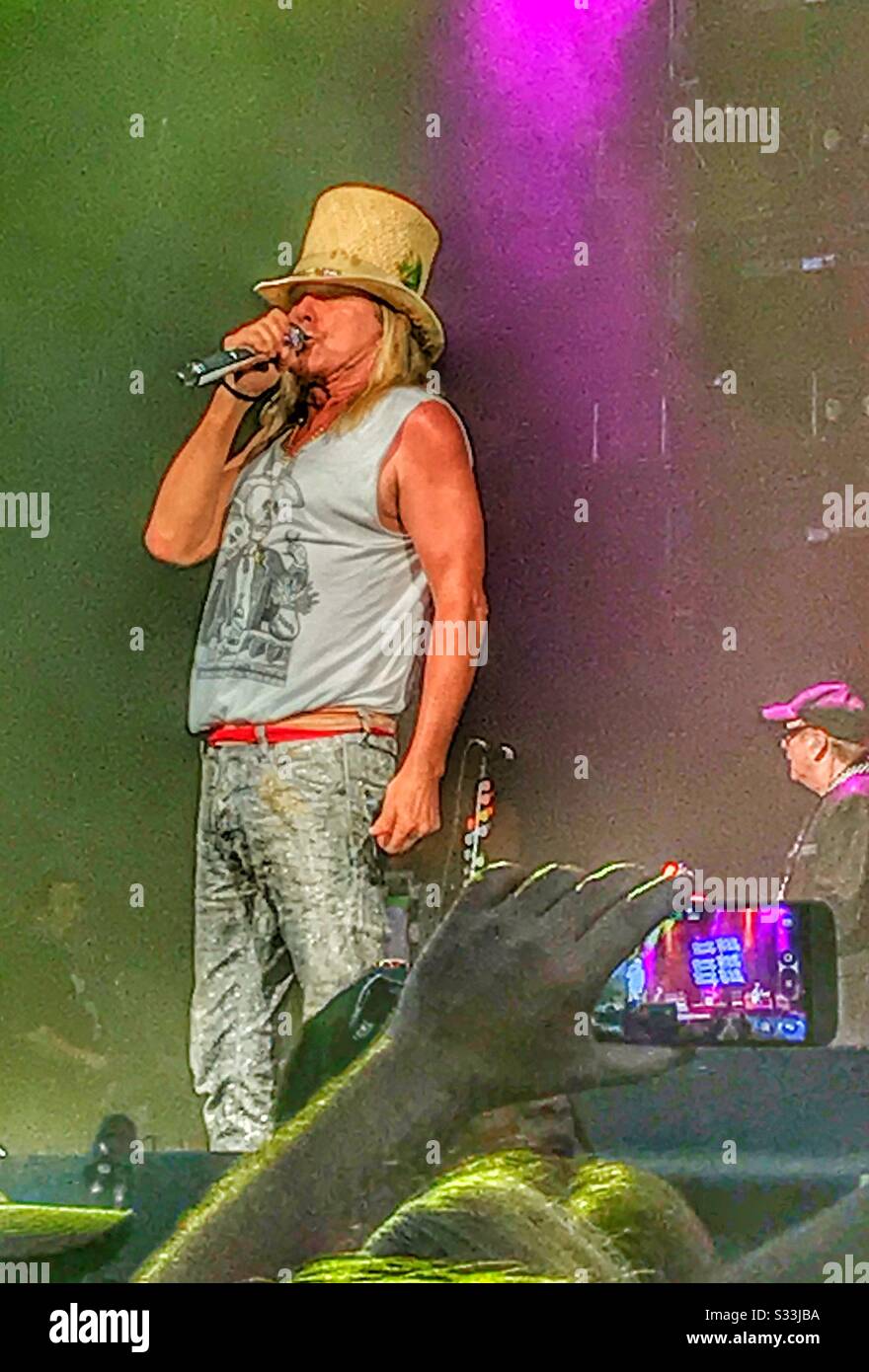 Robin zander of cheap trick hi-res stock photography and images - Alamy