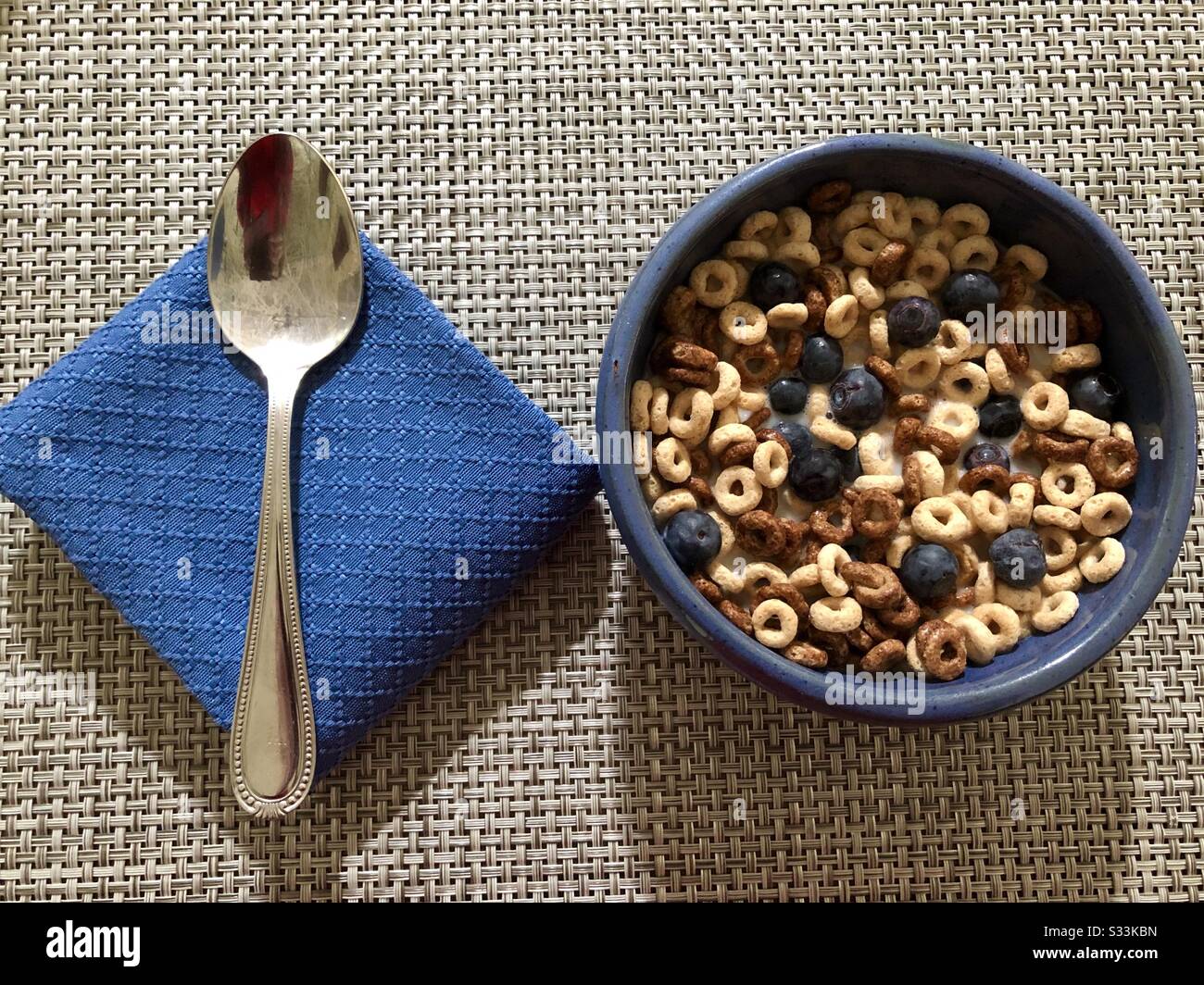 Cheerios bowl hi-res stock photography and images - Alamy