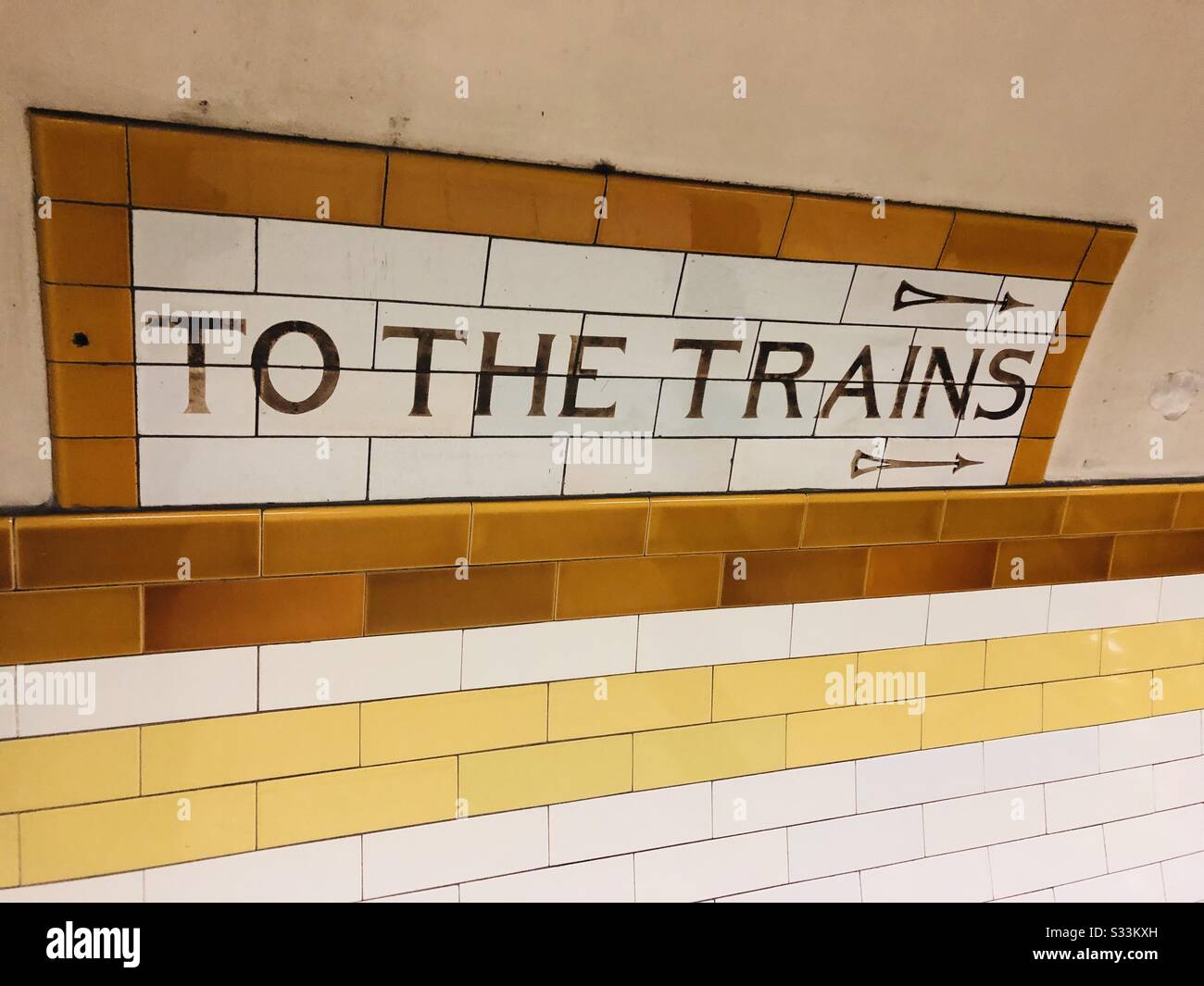 Rail signage direction hi-res stock photography and images - Alamy