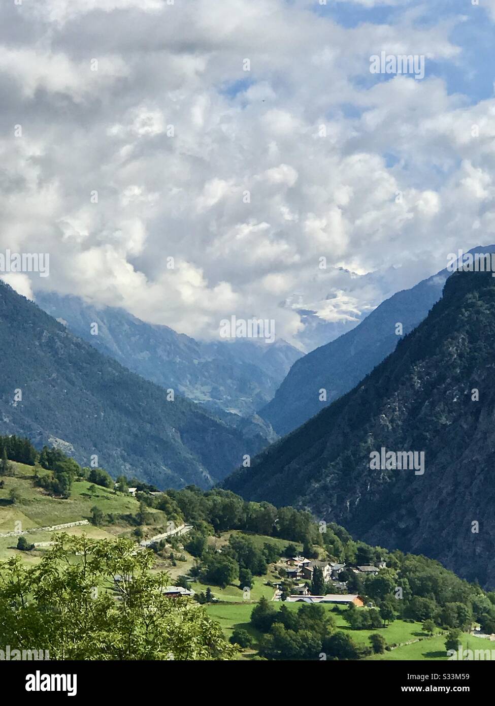 Cavernous mountain hi-res stock photography and images - Alamy
