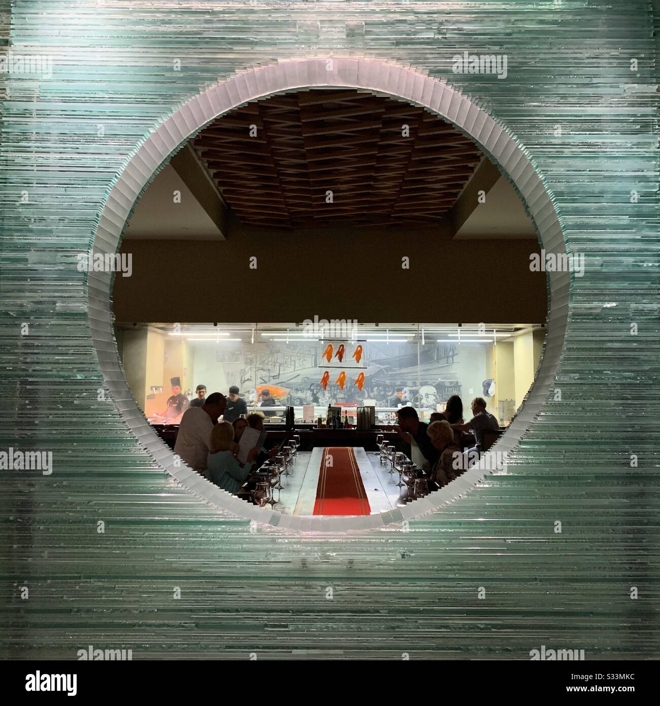Moongate restaurant hi-res stock photography and images - Alamy