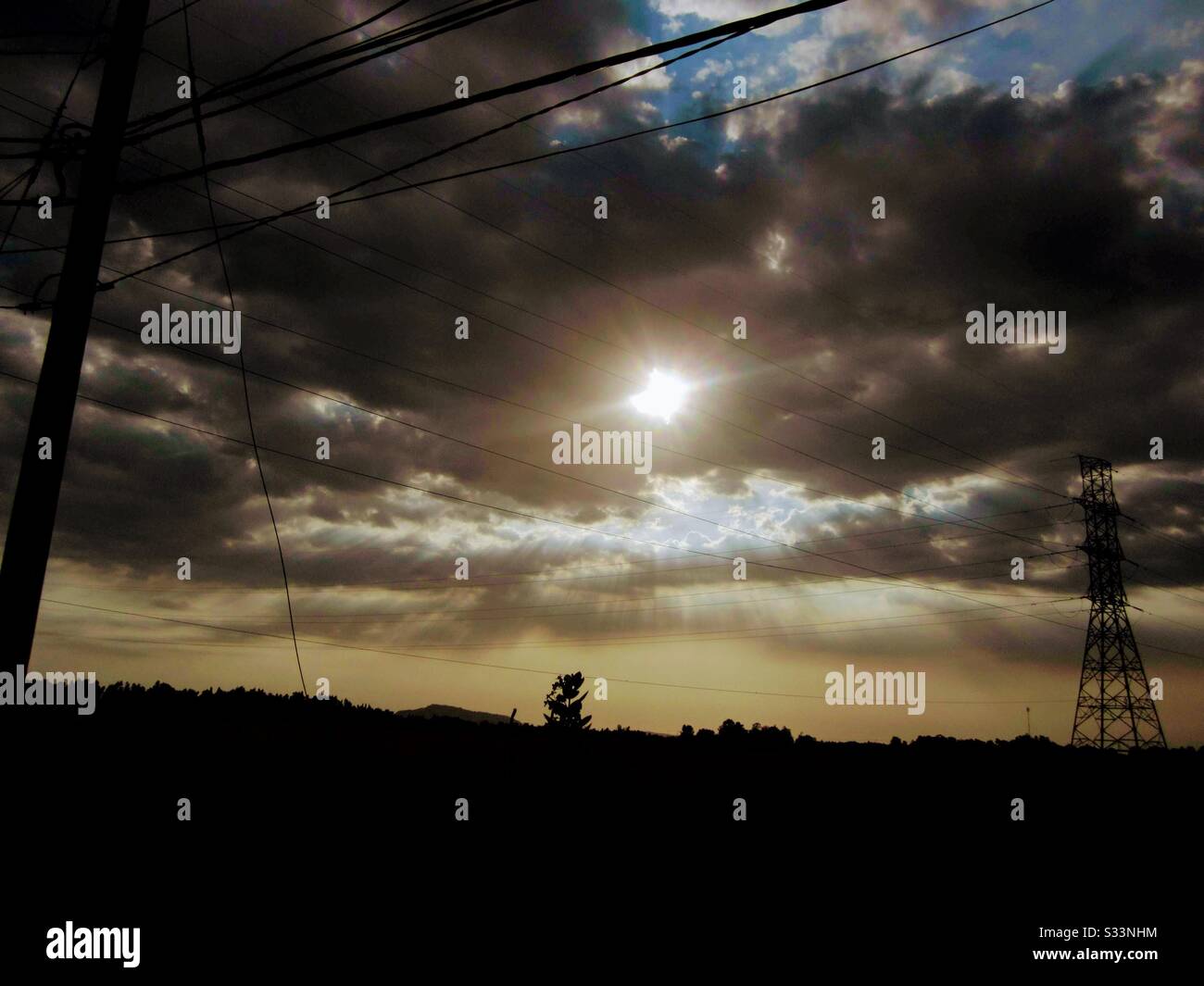 Sun light and dark shadow hi-res stock photography and images - Alamy