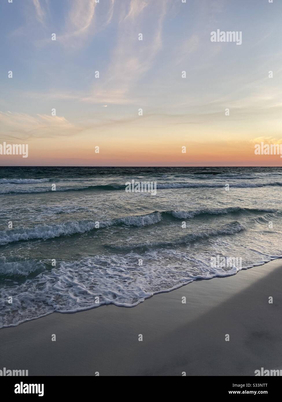 Soft beaches hi-res stock photography and images - Alamy