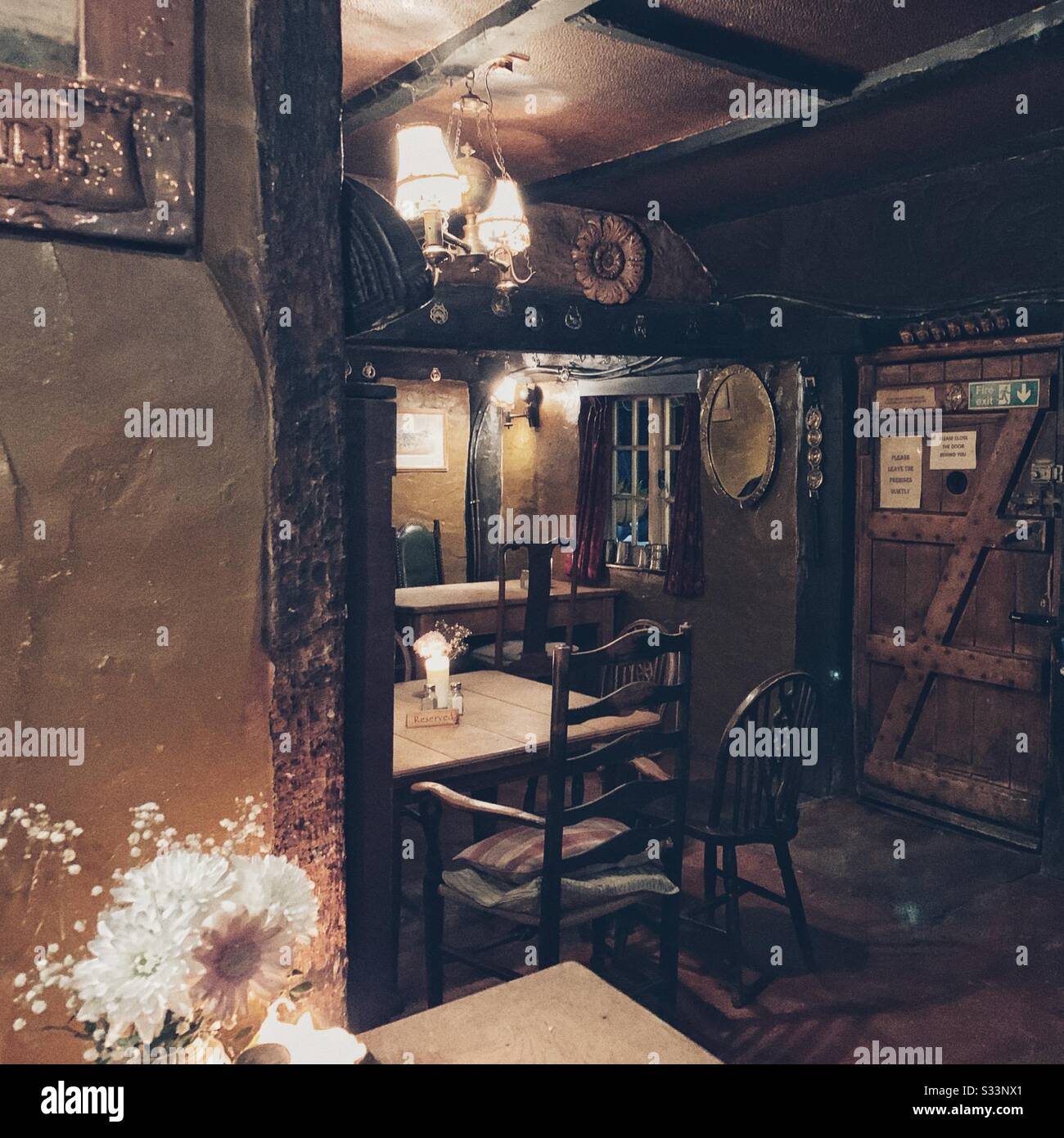 Rustic old pub hi-res stock photography and images - Alamy