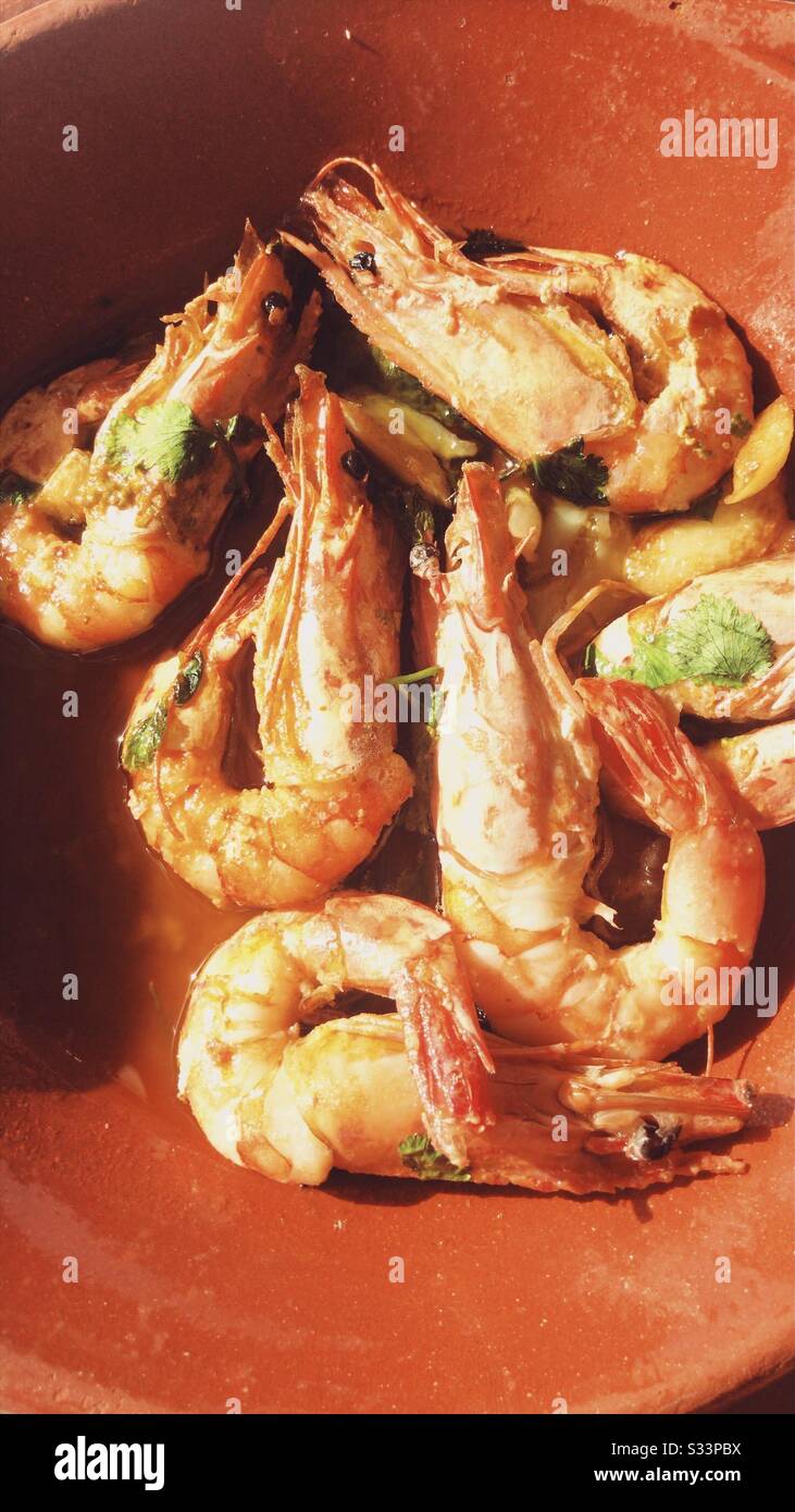 Food prawns hi-res stock photography and images - Alamy