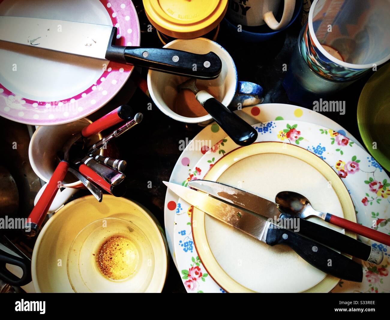 Stack Of Dirty Dishes High Resolution Stock Photography and Images - Alamy