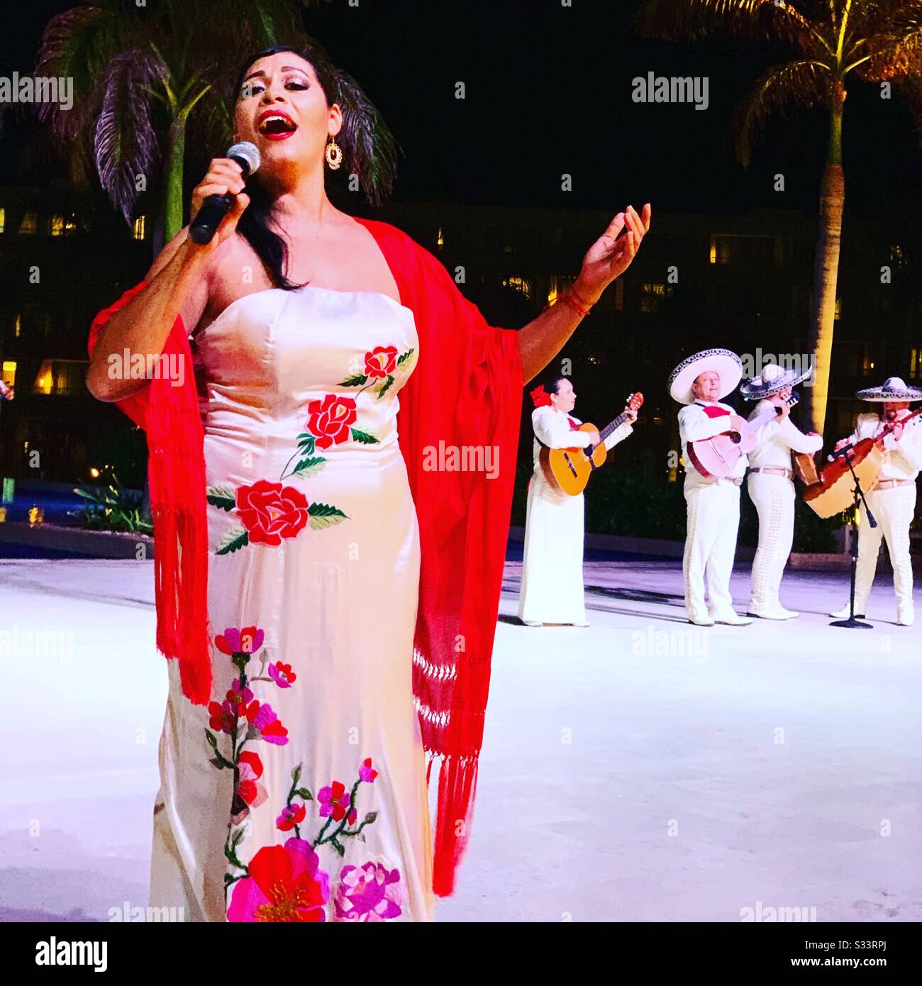 Singer and mariachi band performing on Mexican Night, Hyatt Ziva Resort ...