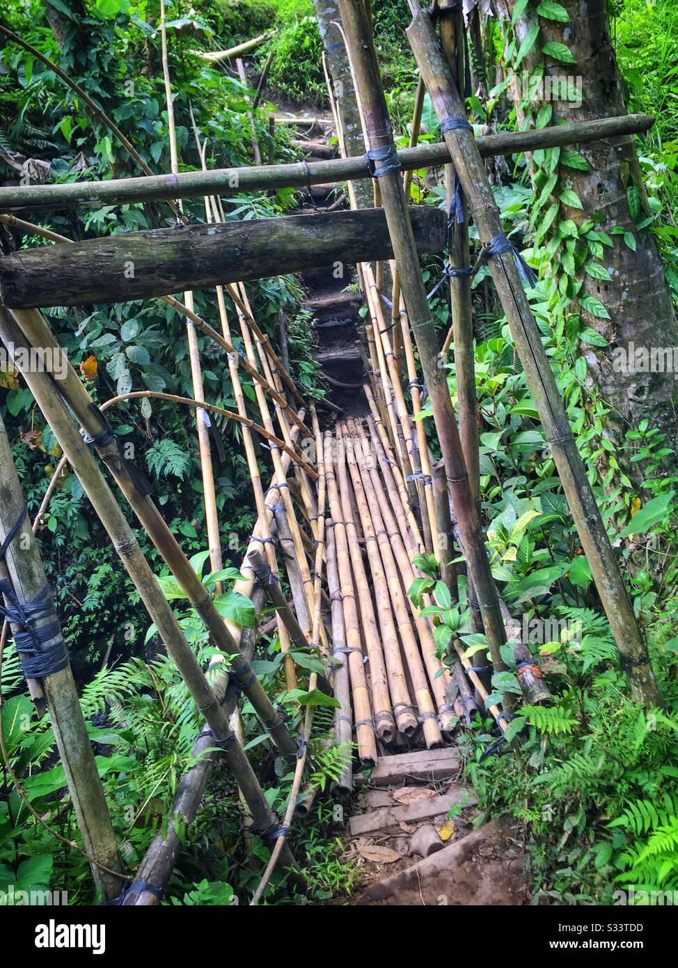 Rustic footbridge hi-res stock photography and images - Alamy
