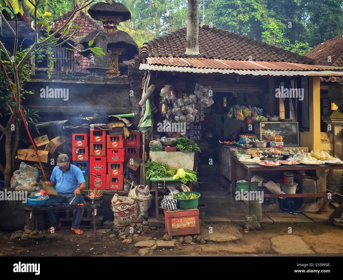 Roadside food shop hi-res stock photography and images - Alamy