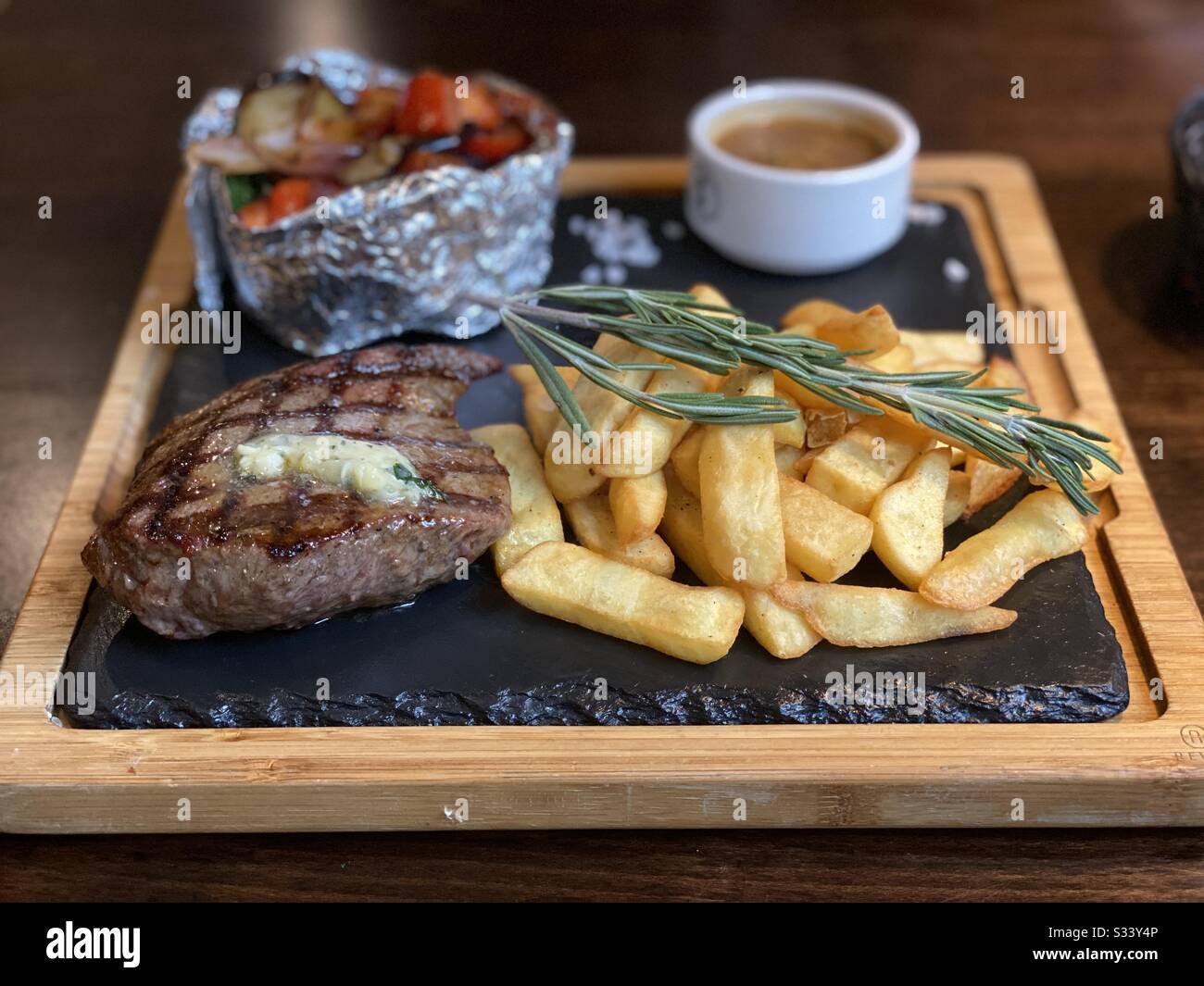 Steakhouse steak hi-res stock photography and images - Alamy