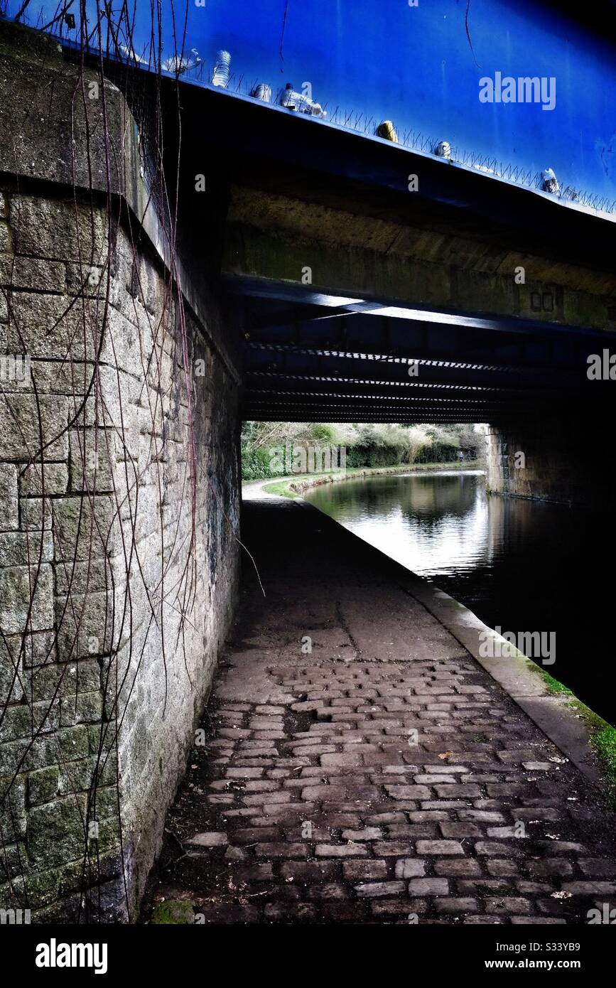 Bridge Over Canal Towpath High Resolution Stock Photography and Images ...