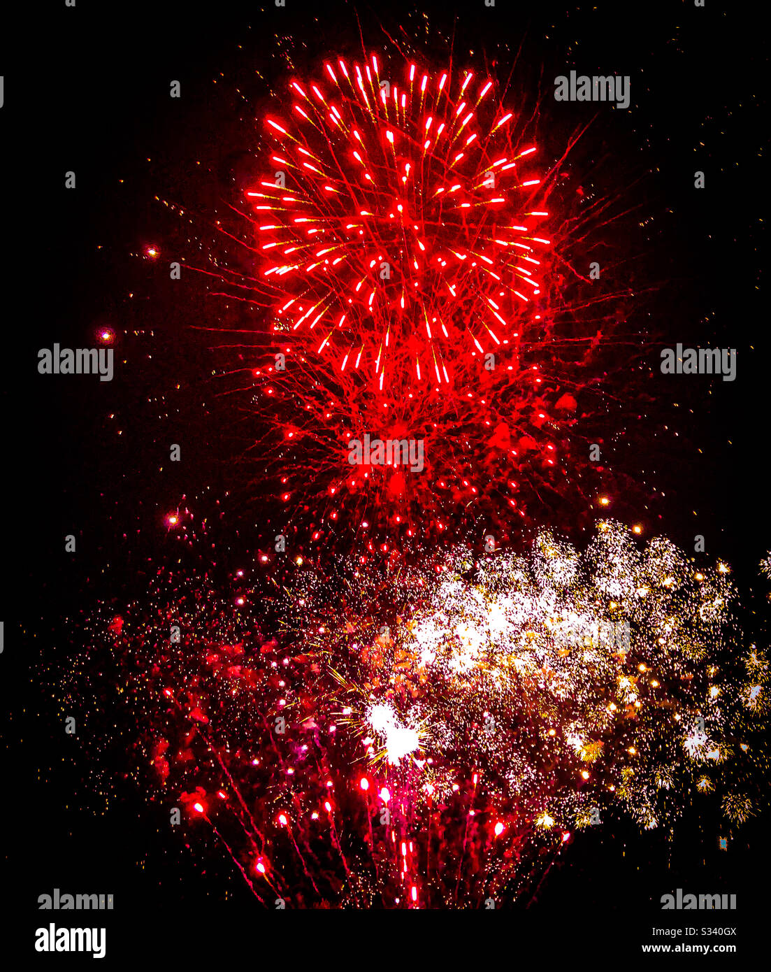 Colourful bright fireworks hi-res stock photography and images - Alamy