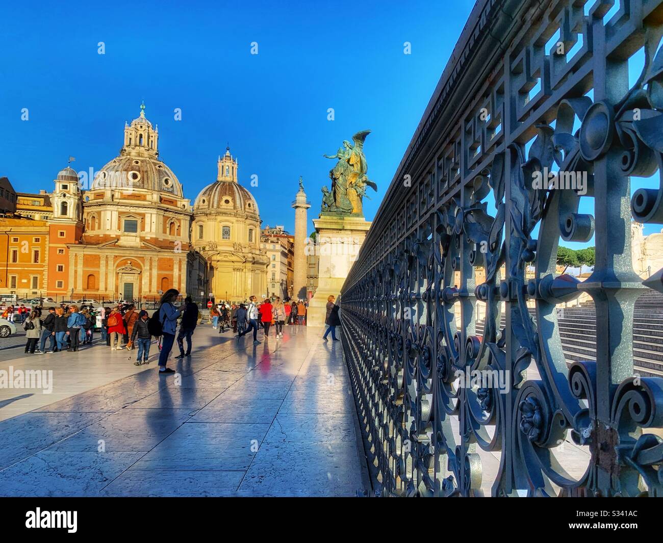 Rome italy architecture fence hi-res stock photography and images - Alamy