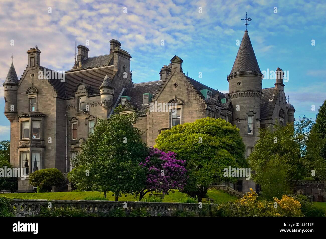 Overtoun scotland hi-res stock photography and images - Alamy