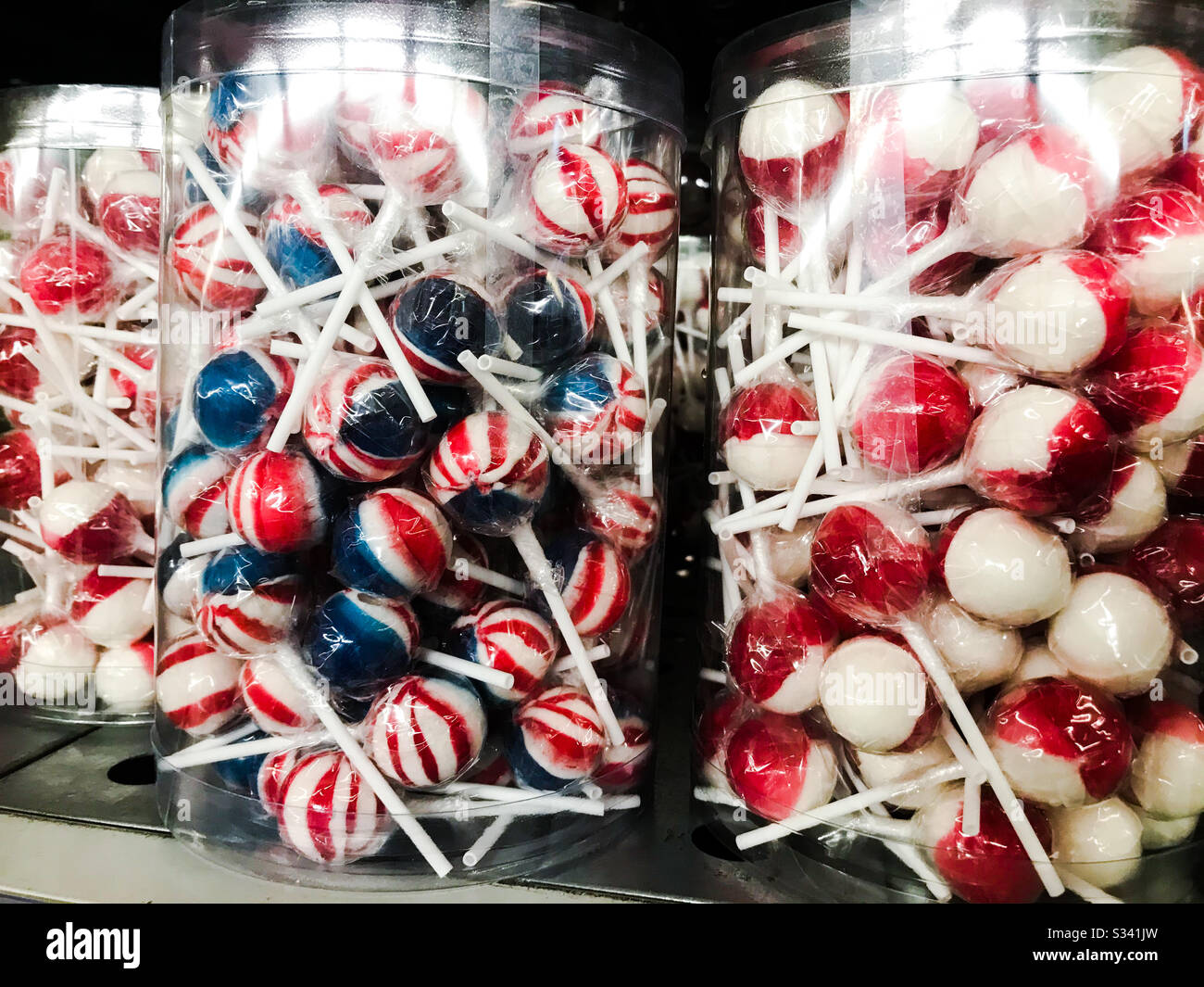 Round candy hi-res stock photography and images - Alamy