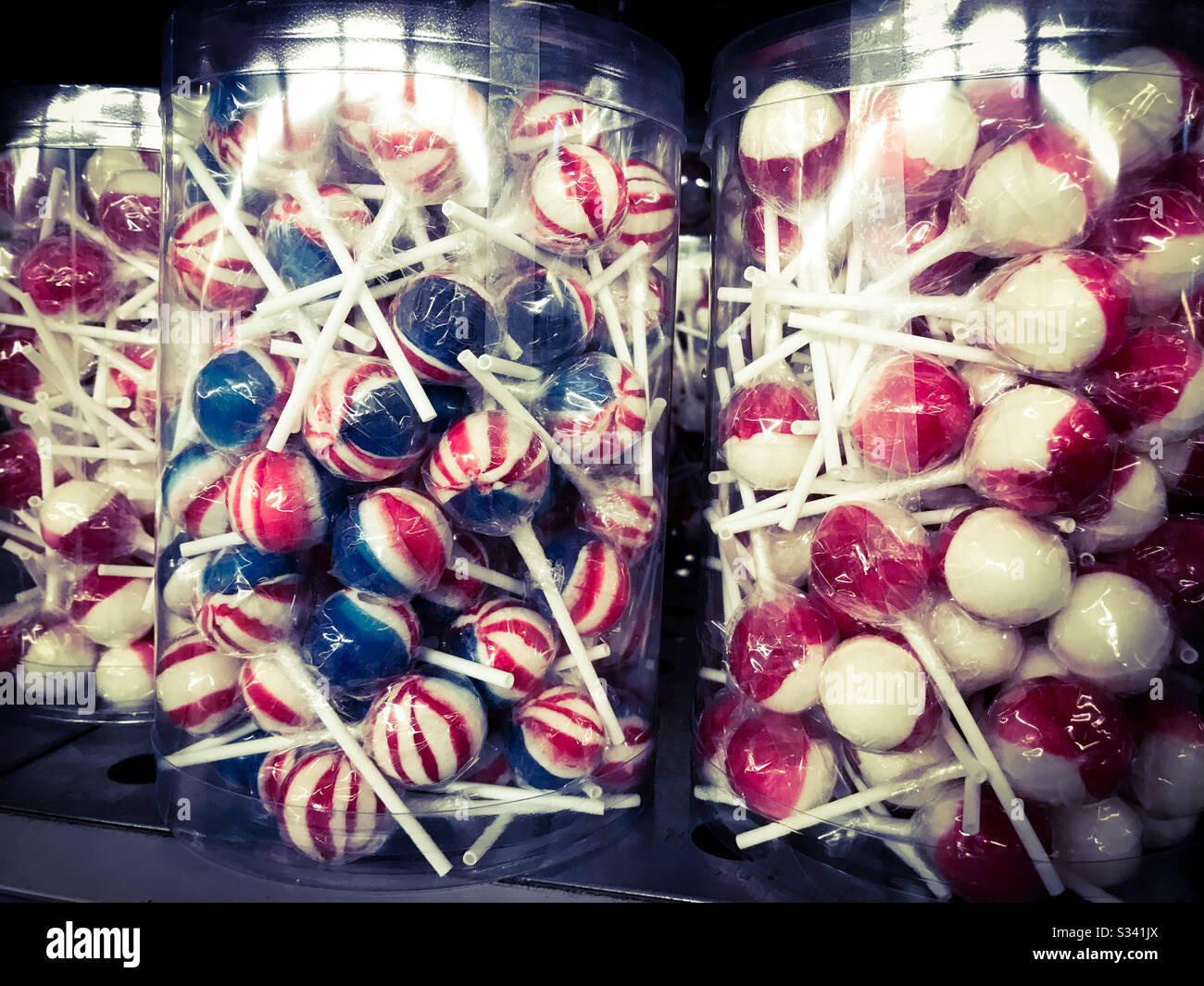 Round Lollipops High Resolution Stock Photography and Images - Alamy