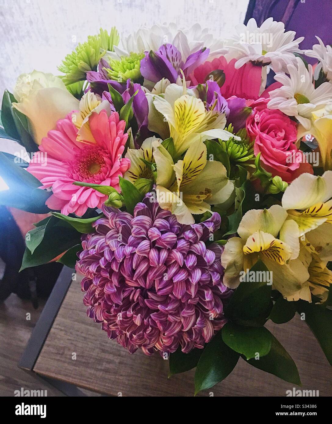 Easter bouquet hi-res stock photography and images - Alamy