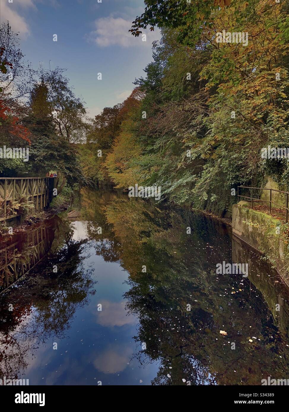 Water of leith walkway hi-res stock photography and images - Alamy