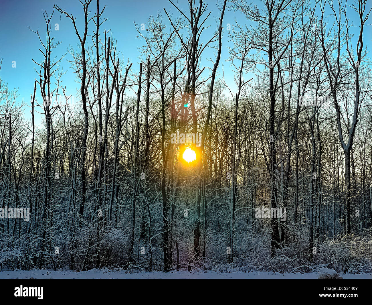 Cold sunrise hi-res stock photography and images - Alamy