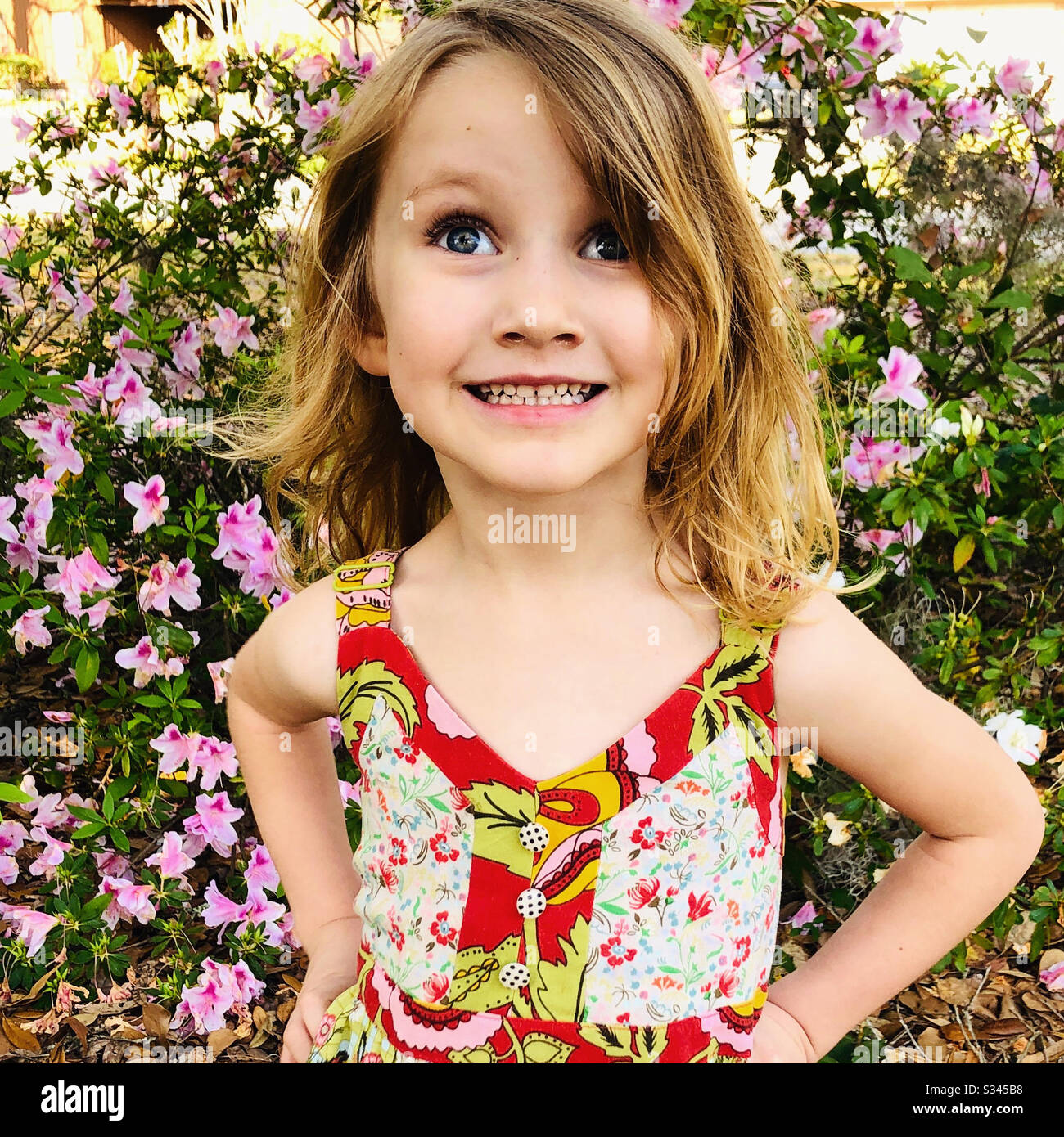 Girl in spring hi-res stock photography and images - Alamy