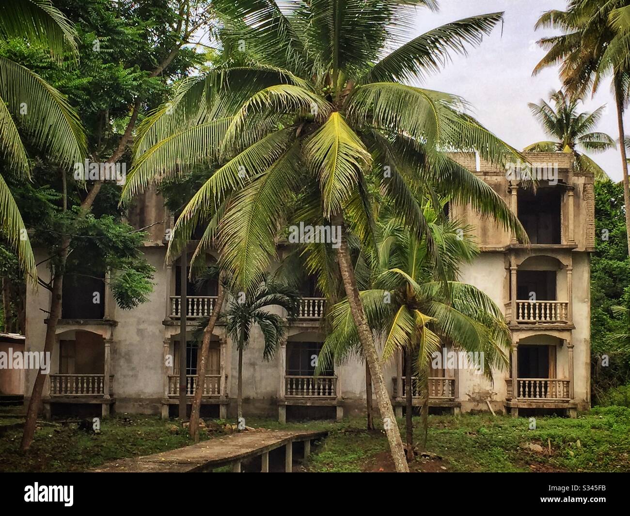 Abandoned house near the beach, Batu Rakit, Terengganu, Malaysia Stock ...