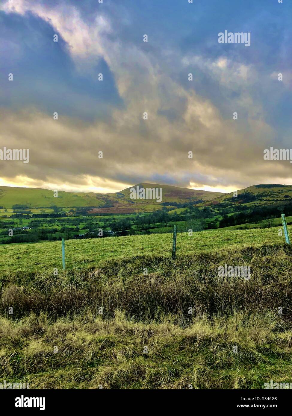 Mam tor walks hi-res stock photography and images - Alamy