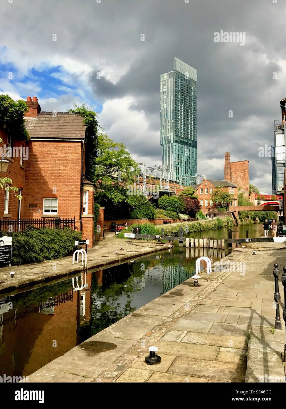 Manchester beetham tower hi-res stock photography and images - Alamy