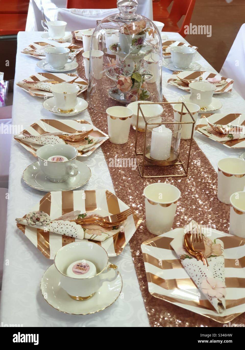 Gold tea cups hi-res stock photography and images - Alamy