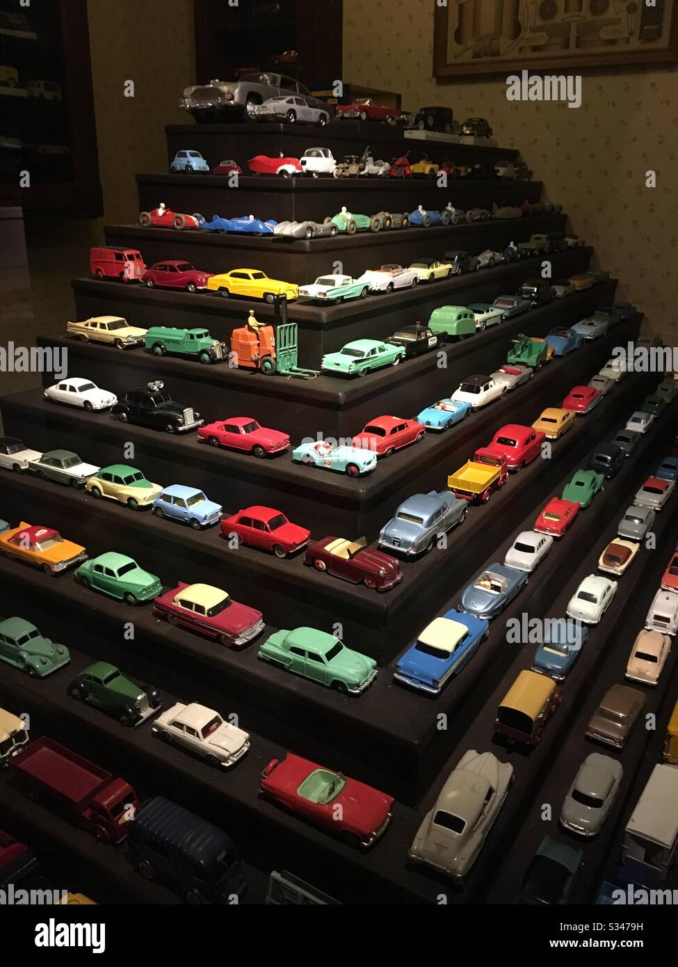 Die cast toy car hi-res stock photography and images - Alamy