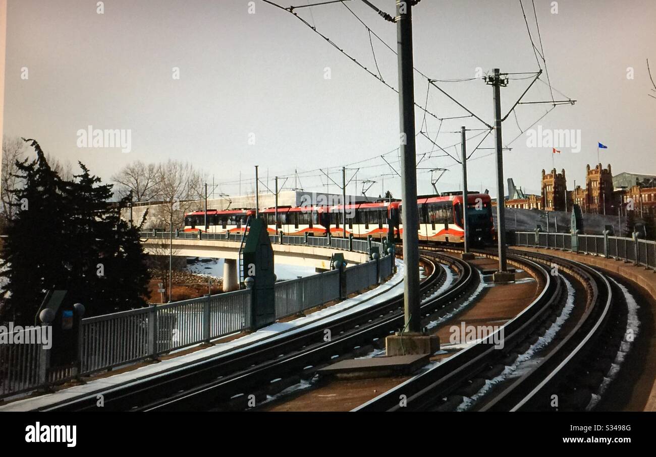 LRT, CTrain, Calgary transit, light rail transit, downtown Calgary ...