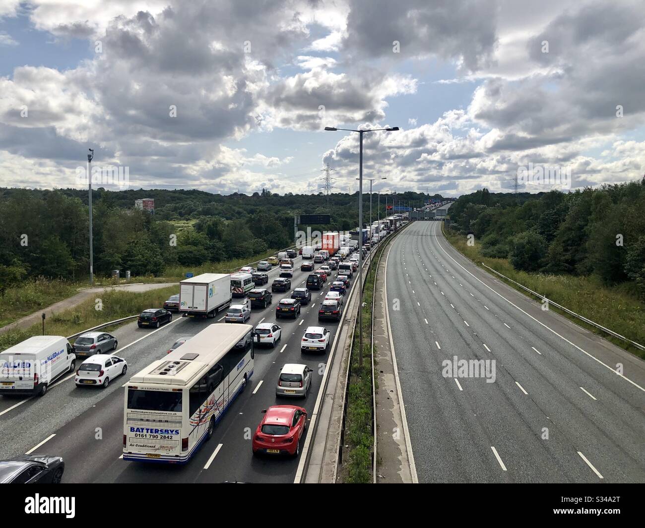 Motorway closed hi-res stock photography and images - Alamy