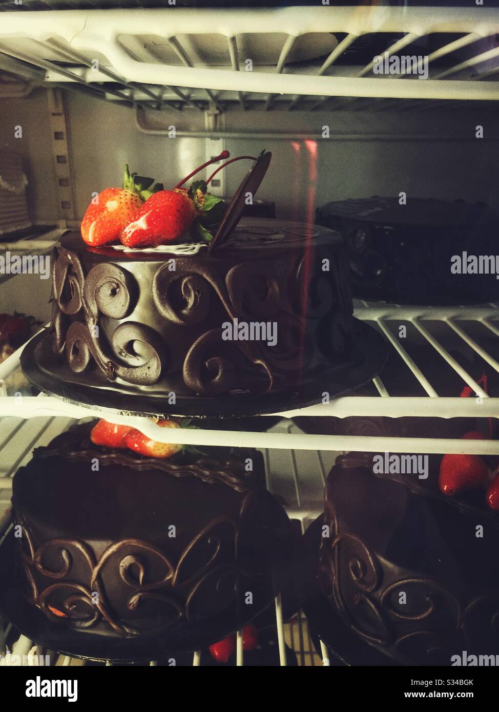 Fridge cake hi-res stock photography and images - Alamy