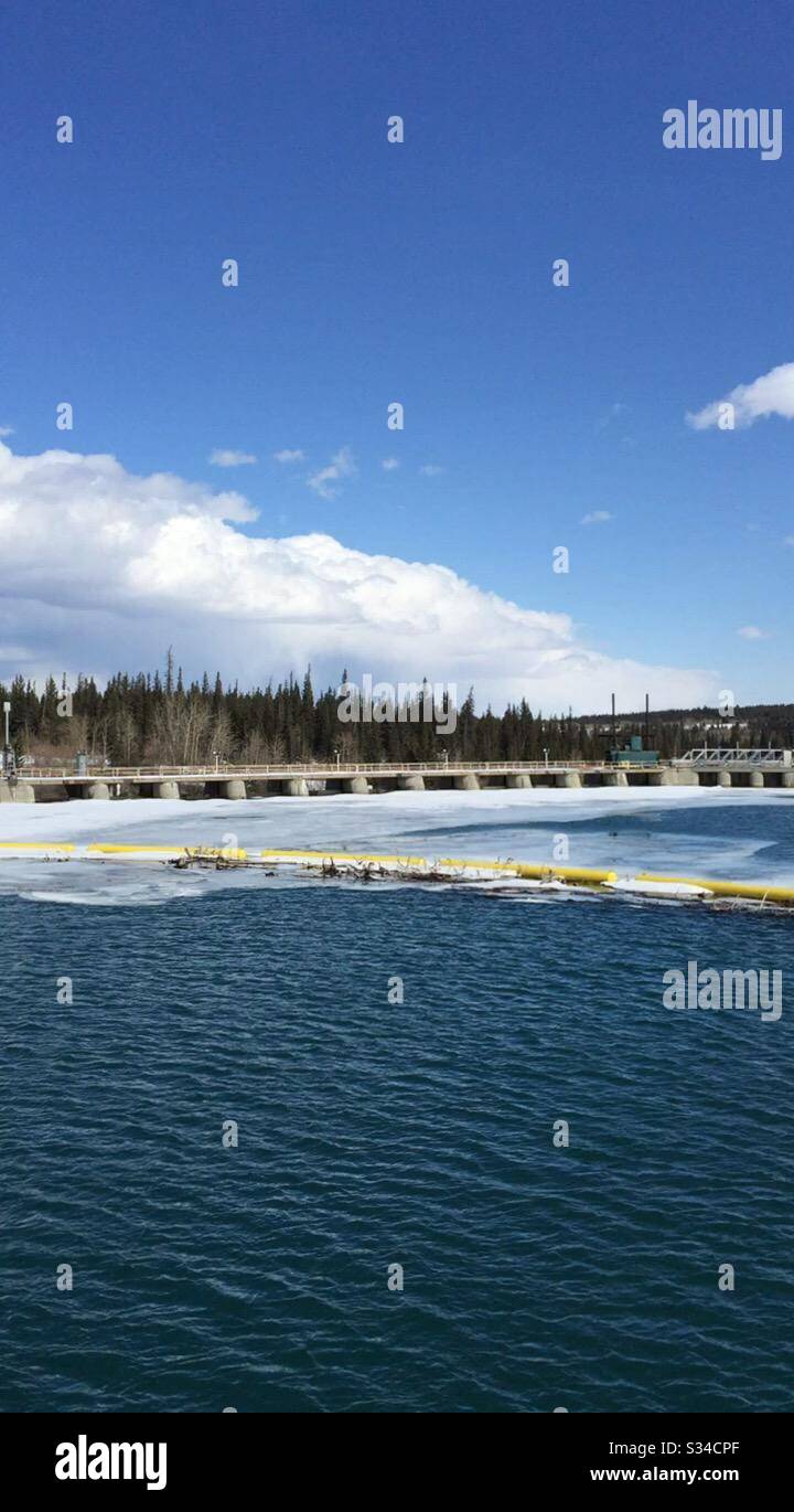 Dam of hydroelectric power plant smartphone stock photos and images - Alamy